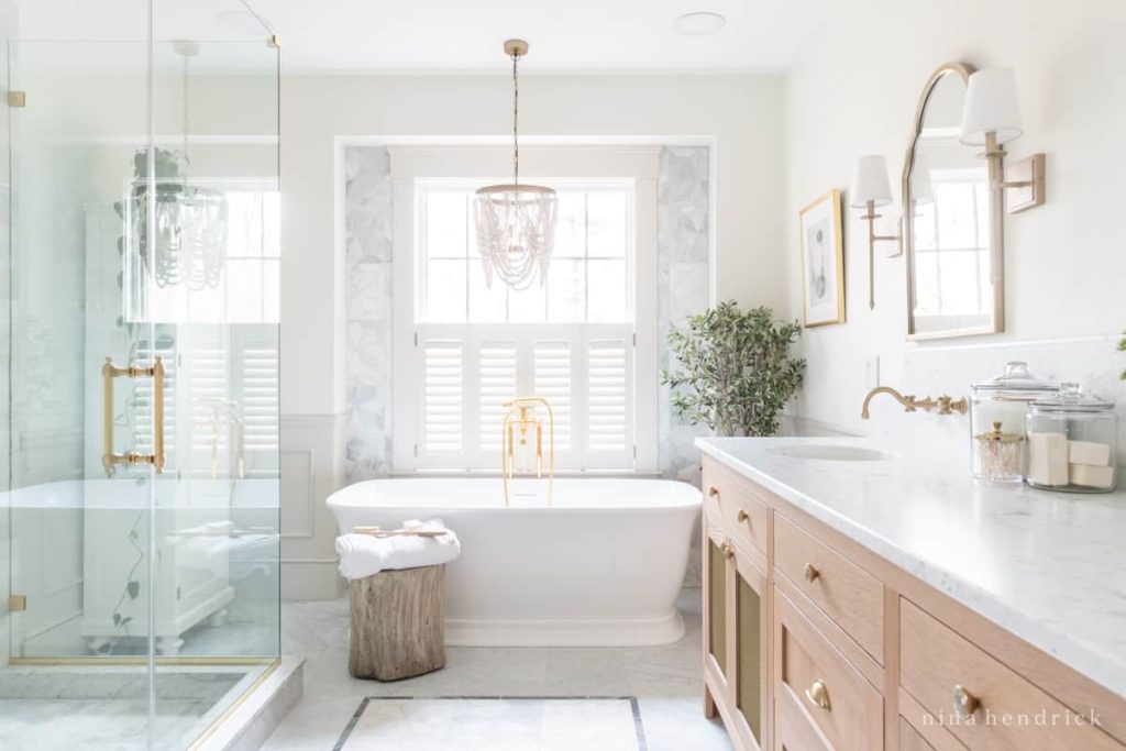 Bright & Airy Light-Filled Bathroom Remodeling Ideas – Arctic Blast